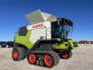 SOLD - 2021 CLAAS Trion 740 Lot No. 375 Combines with 743 Hrs | Tractor ...