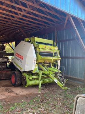 SOLD - CLAAS VARIANT 260 HAY BALER Hay and Forage with --- Bales ...