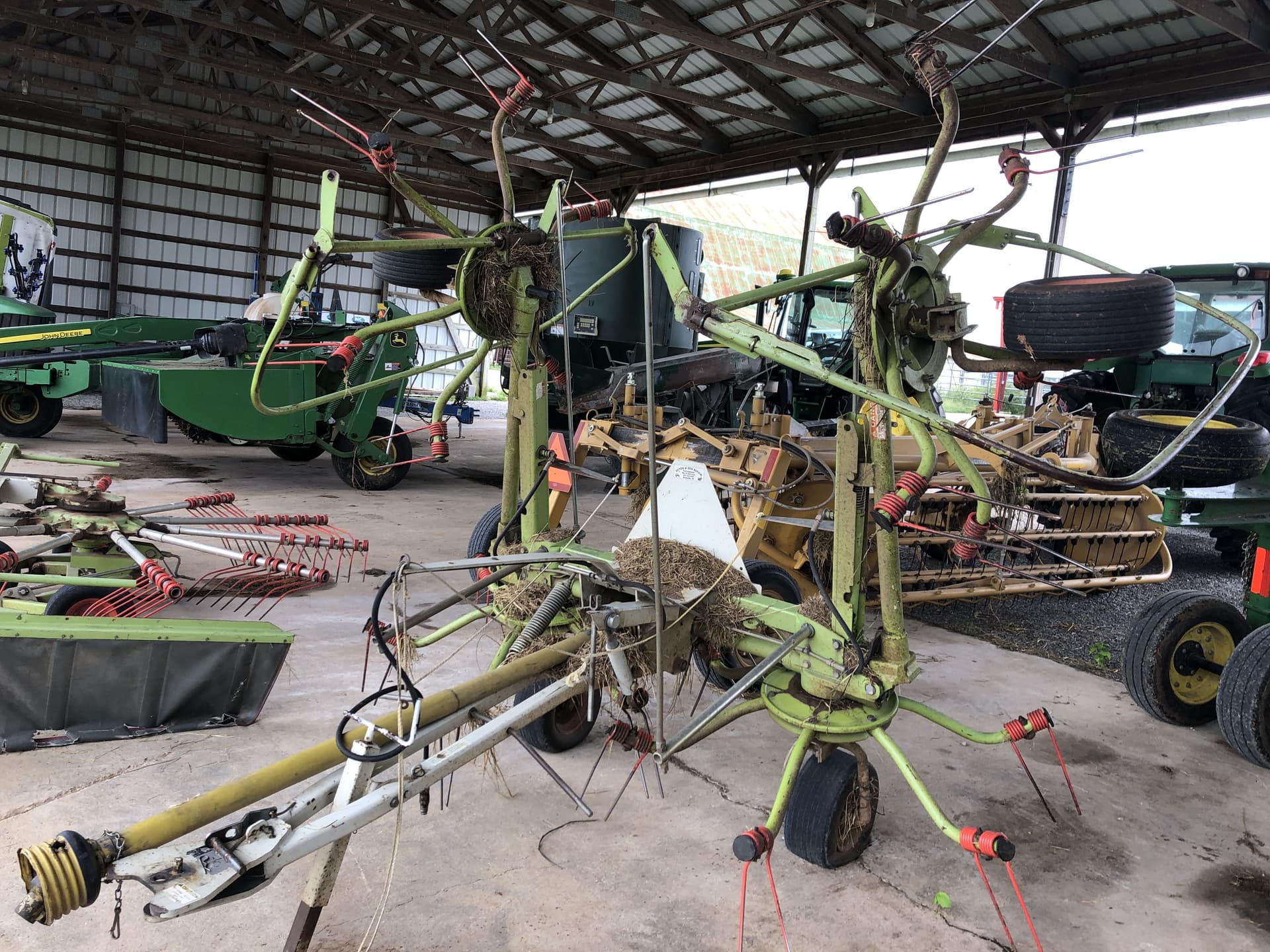 CLAAS Volto 52T Hay and Forage Hay - Rakes/Tedders for Sale | Tractor Zoom