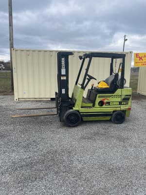 SOLD - Clark GCX25E Lot No. 29926 Construction with 9,040 Hrs | Tractor ...