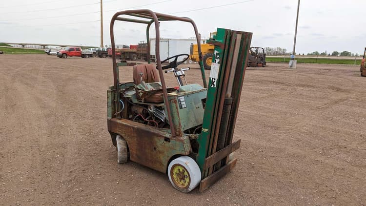 Clark C25 Construction Forklifts for Sale | Tractor Zoom
