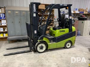 SOLD - Clark C25C Lot No. 114 Construction with 2,060 Hrs | Tractor Zoom