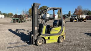 SOLD - Clark C25CL Lot No. 1350 Construction with 6,716 Hrs | Tractor Zoom
