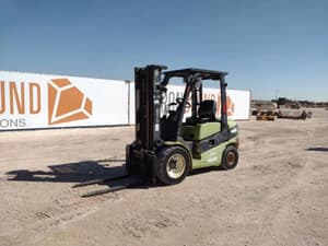 SOLD - Clark C30D Lot No. 173 Construction with 1,989 Hrs | Tractor Zoom