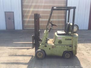 SOLD - Clark C500-30 Lot No. 7241 Construction with --- Hrs | Tractor Zoom