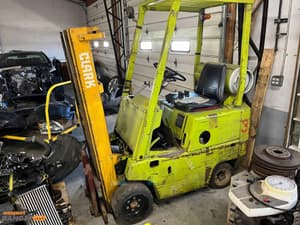 SOLD - Clark C500 30 LPG Lot No. 1370 Construction with --- Hrs ...