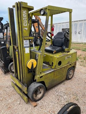 SOLD - Clark C500-45 Lot No. 38 Construction with 4,699 Hrs | Tractor Zoom