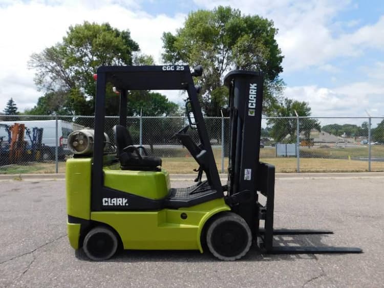 Clark CGC25 Construction Forklifts for Sale | Tractor Zoom