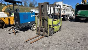 SOLD - Clark CGC25 Lot No. 2355 Construction with 2,338 Hrs | Tractor Zoom