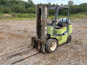 SOLD - Clark CGP30 Construction with --- Hrs | Tractor Zoom