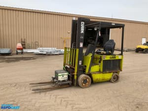 SOLD - Clark ECS 25 Electric Forklift Construction with --- Hrs ...