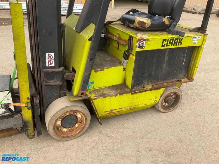Clark ECS25 Construction Forklifts for Sale | Tractor Zoom