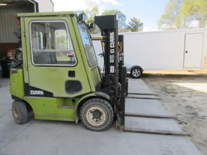 SOLD - Clark CGP20 Lot No. 8 Construction with 3,975 Hrs | Tractor Zoom