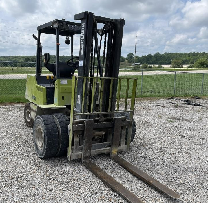 SOLD - Clark GPX30 Lot No. 49bba98d-1340-11ed-9544-0246304ce823 Other ...