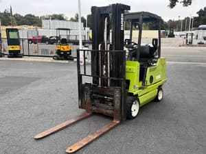 SOLD - Clark GCS30MC Lot No. 28008 Construction with 6,414 Hrs ...