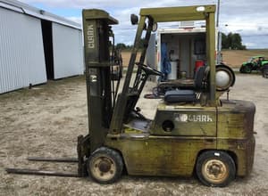 SOLD - Clark C500-45 Lot No. 204727 Construction with 519 Hrs | Tractor ...