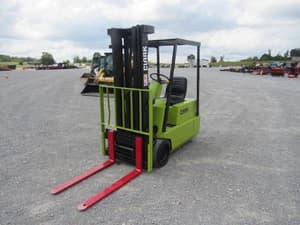 SOLD - Clark TM15 Lot No. 17067 Construction with 1,099 Hrs | Tractor Zoom