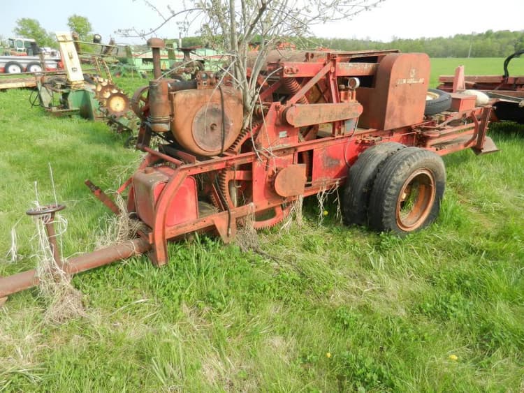 SOLD - New Holland Super 77 Hay and Forage Balers - Square | Tractor Zoom