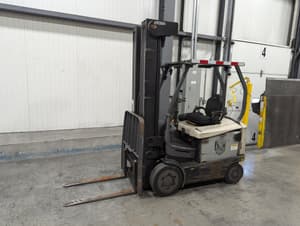 SOLD - Crown FC5225-50 Lot No. 6998 Construction with 12,711 Hrs ...