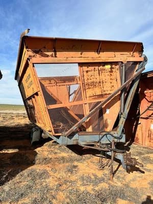 SOLD - CrustBuster Boll Buggy Lot No. 12 Harvesting | Tractor Zoom