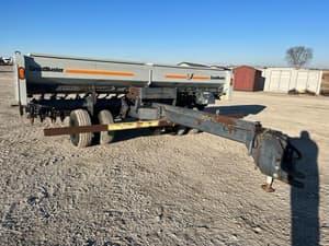 SOLD - CRUST BUSTER DD22X8 Planting with 8 In | Tractor Zoom