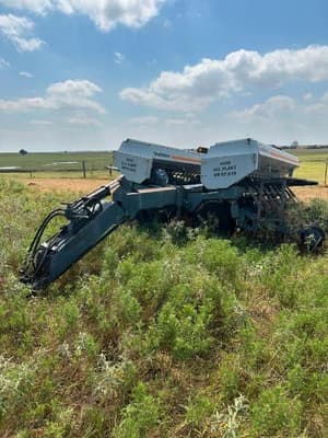 SOLD - CrustBuster 4000 Lot No. 111 Planting with 32 ft | Tractor Zoom