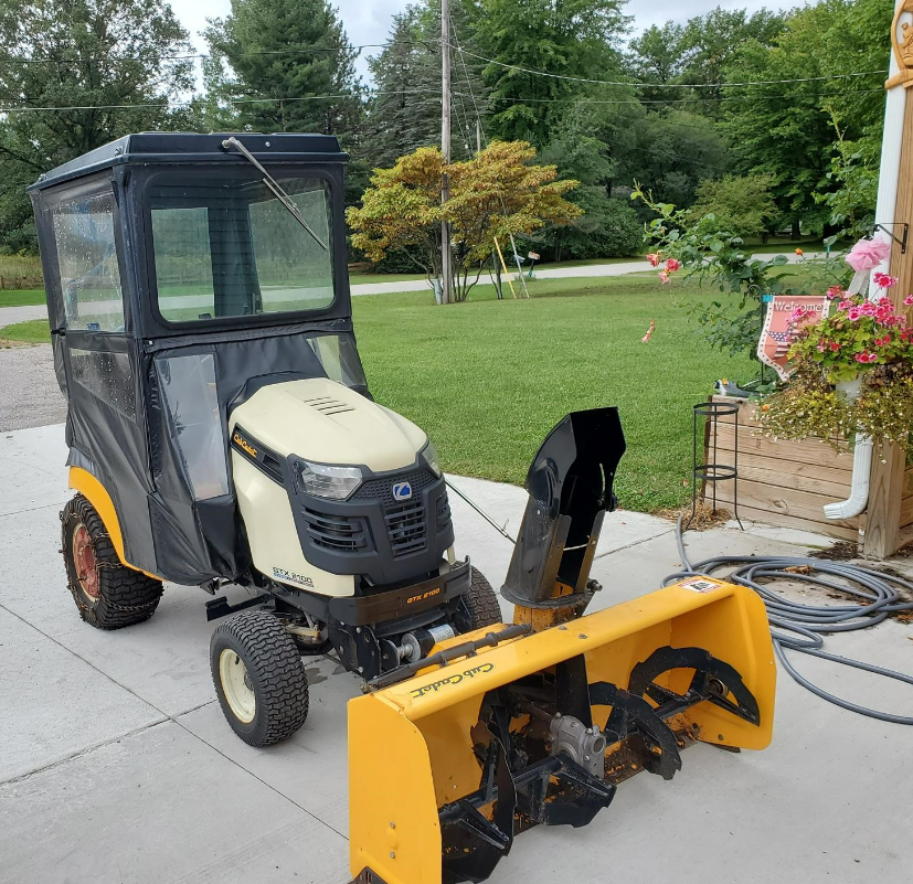 SOLD - Cub Cadet GTX 2100 Other Equipment with 73 Hrs | Tractor Zoom