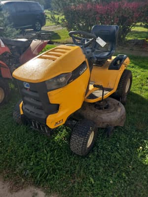 Cub Cadet XT1 LT46 Lot No. 6064011 Other Equipment For Sale | Tractor Zoom