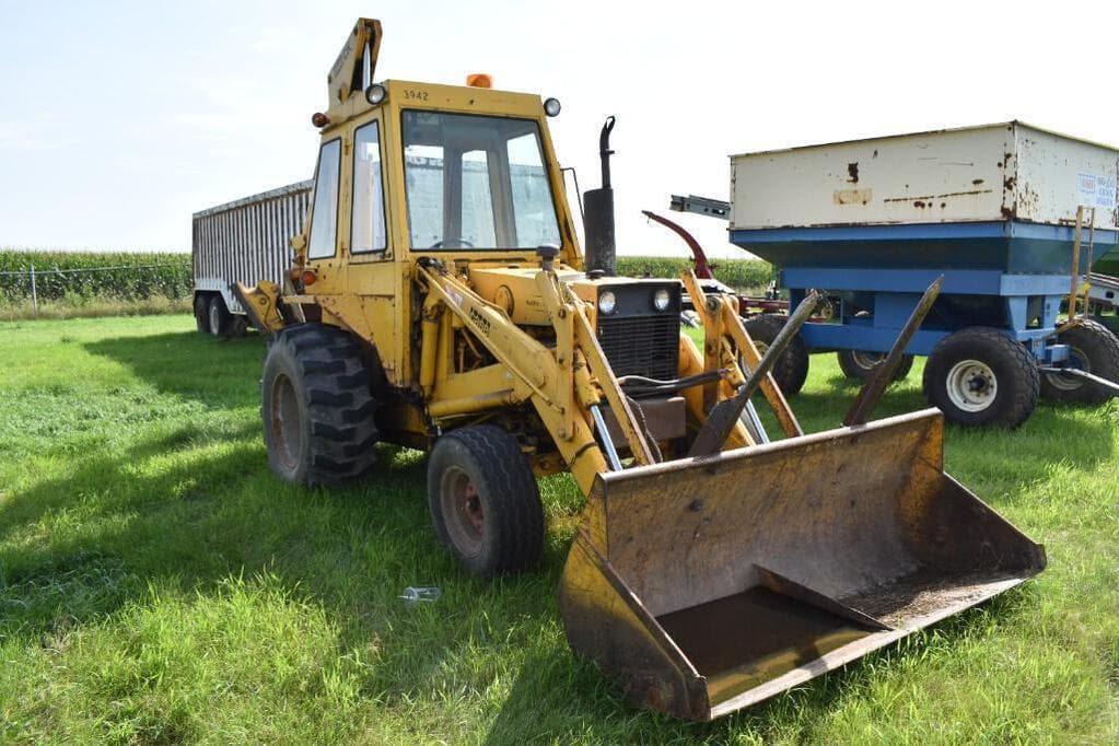 Case 580B Construction Backhoe Loaders for Sale | Tractor Zoom