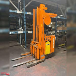 SOLD - Raymond 20R40TT Lot No. 10992 Construction with 923 Hrs ...