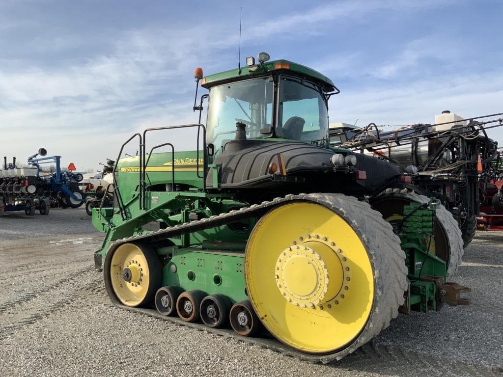 Tractor Zoom - 2002 John Deere 9520T