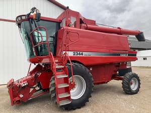 SOLD - 1998 Case IH 2344 Lot No. 1442803 Combines with 3,323 Hrs ...