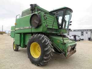SOLD - 1981 John Deere 7720 Lot No. 1135 Combines with 3,824 Hrs ...