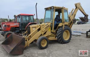 SOLD - 1984 Ford 555B Backhoe, 7' Front Bucket & 18" Rear Bucket S# ...
