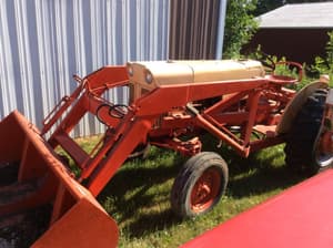 SOLD - J.I. Case 411-B Lot No. 843 Tractors with 1,851 Hrs | Tractor Zoom