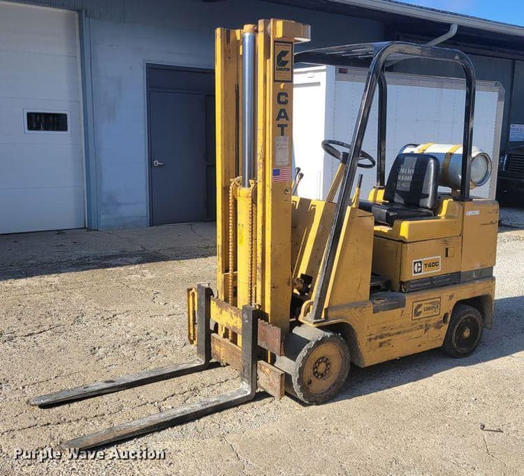 SOLD - Caterpillar T40C Construction Forklifts | Tractor Zoom