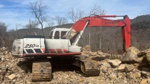 SOLD - 2004 Link-Belt 210LX Lot No. 1070 Construction with 10,976 Hrs | Tractor Zoom