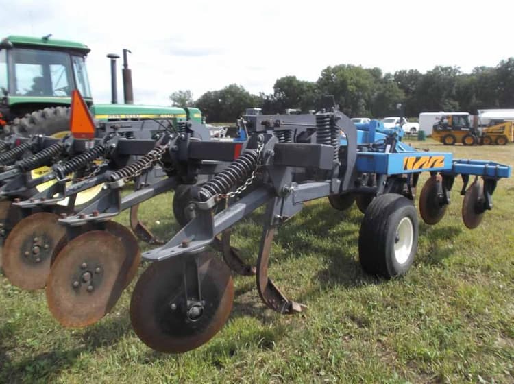 DMI Ecolo-Tiger 530B Tillage Disk Rippers for Sale | Tractor Zoom