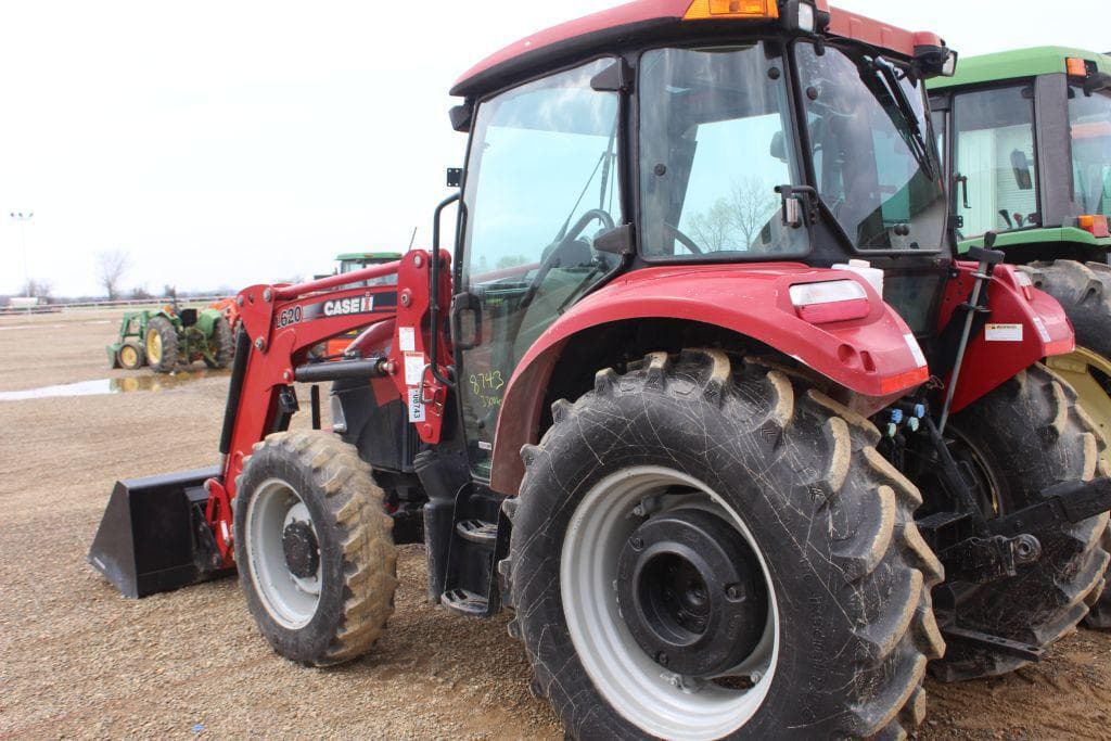 Tractor Zoom - Case IH Farmall 65C