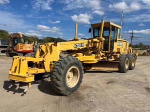 SOLD - John Deere 670CH Lot No. 9018 Construction with 3,229 Hrs ...