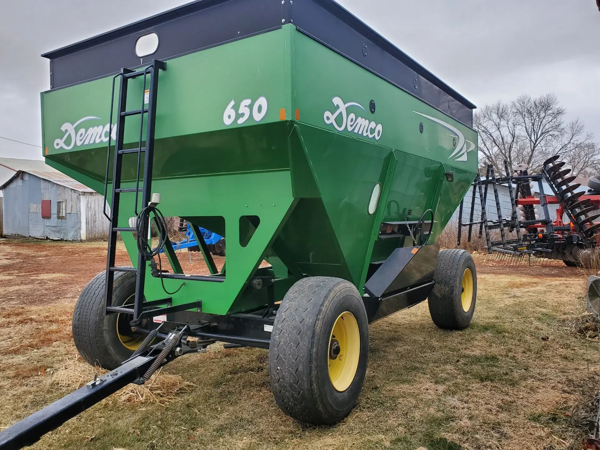Demco 650 Harvesting Gravity Wagons for Sale | Tractor Zoom
