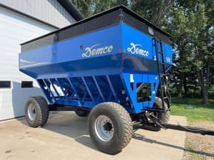 SOLD - Demco 650 Lot No. 53 Harvesting | Tractor Zoom