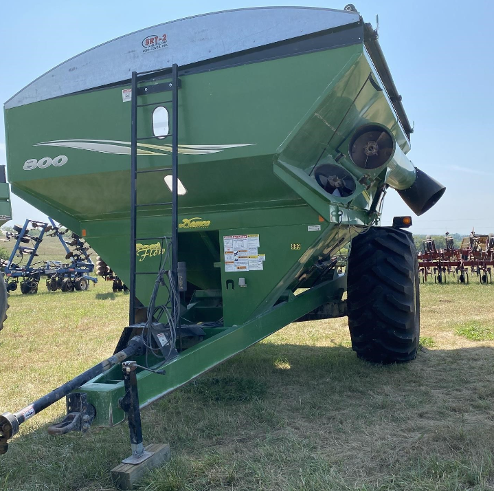 SOLD - Demco 800 Harvesting | Tractor Zoom