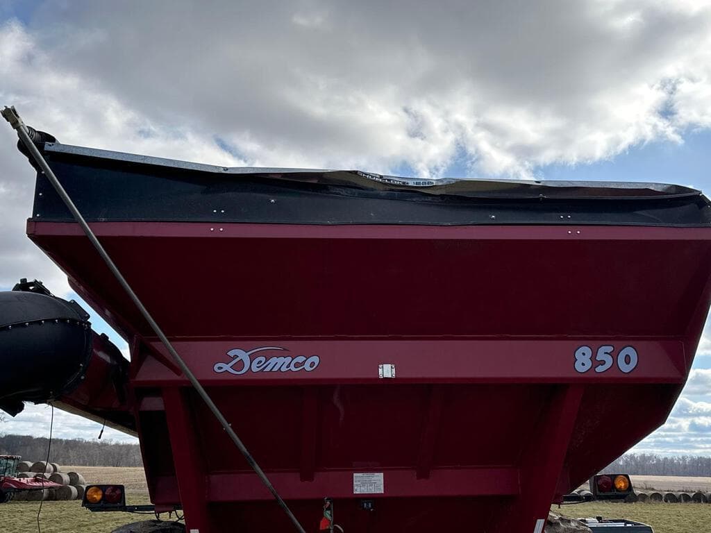 Tractor Zoom - Demco 850