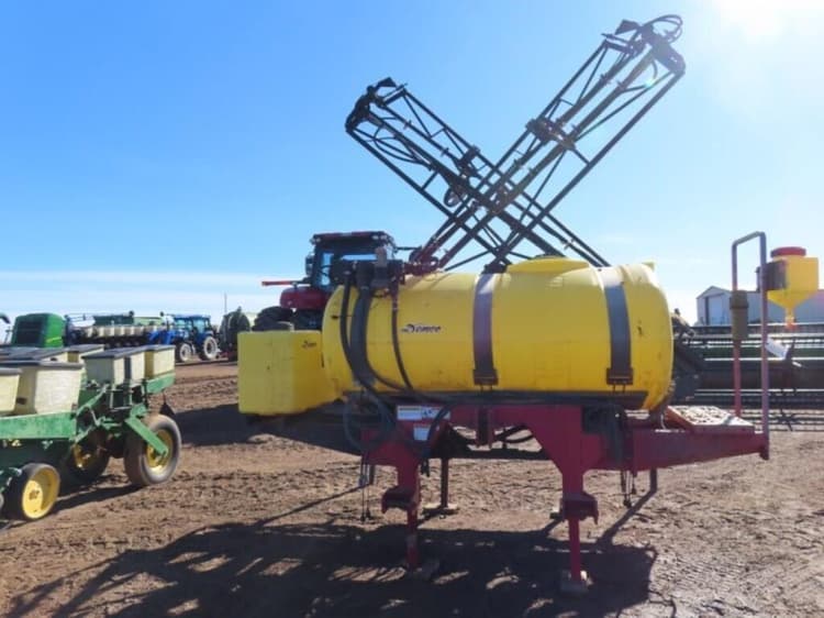 Demco RMLE Chemical Applicators Sprayers - 3pt Mounted for Sale ...