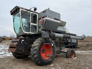 SOLD - Gleaner L3 Lot No. 7160764 Combines with 2,286 Hrs | Tractor Zoom