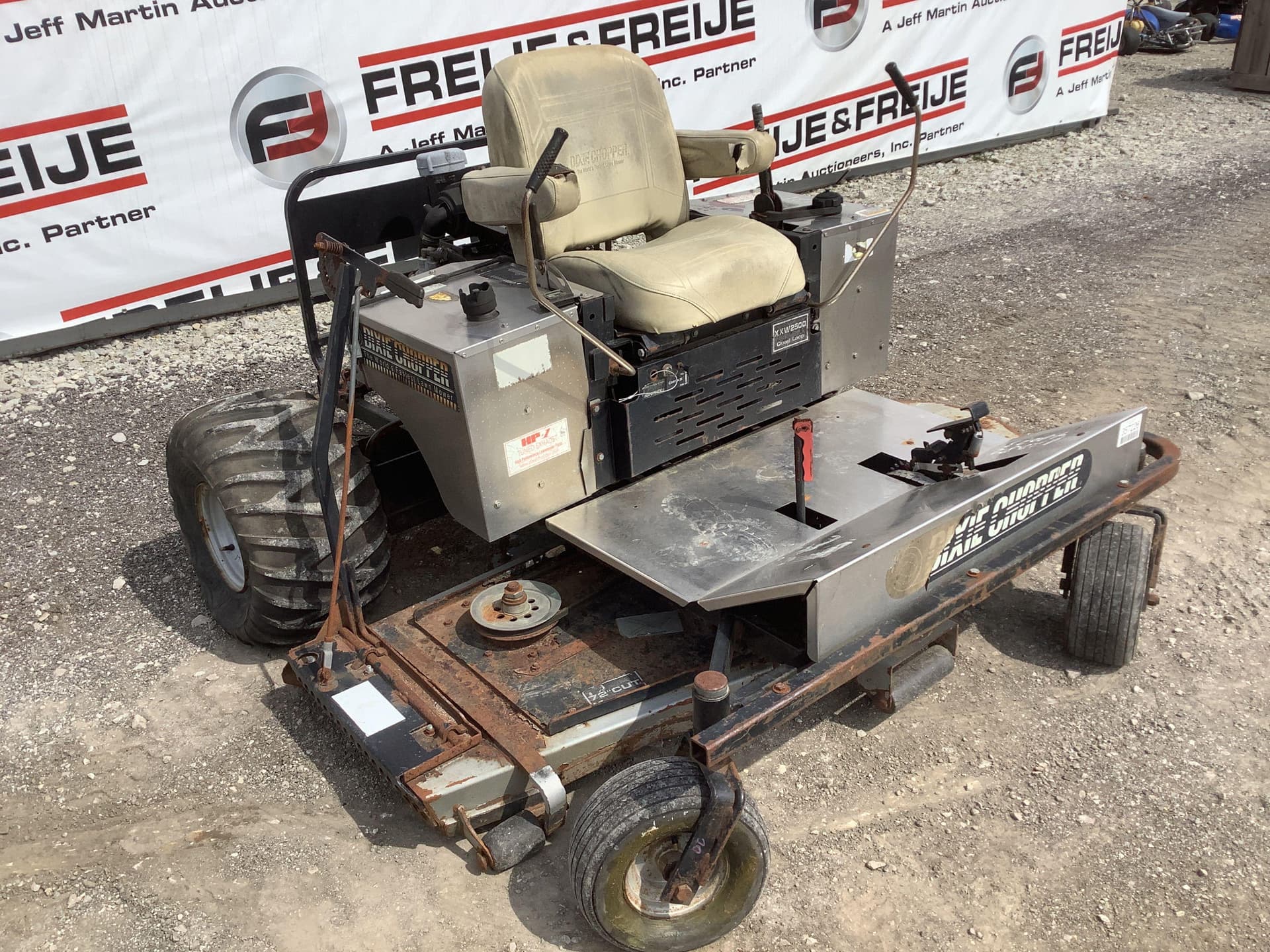 Dixie Chopper XXW2500 Other Equipment Turf for Sale | Tractor Zoom