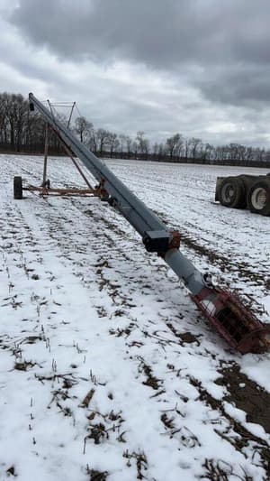 SOLD - DMC pto 60 ft x 8 inch auger Harvesting with --- Ft | Tractor Zoom