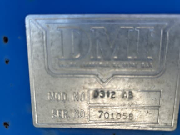 DMI 300 Harvesting Gravity Wagons for Sale | Tractor Zoom