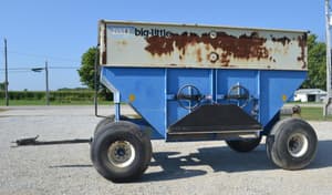 SOLD - DMI D390 Lot No. 2498 Harvesting | Tractor Zoom